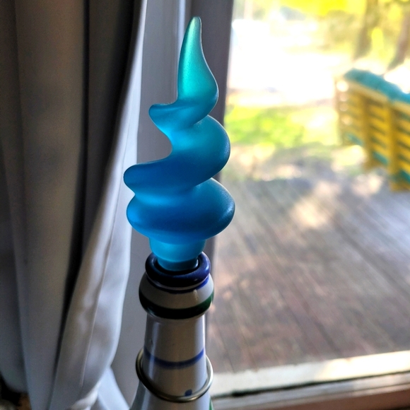 Dining | Vintage Frosted Art Lucite Wine Bottle Stopper | Poshmark